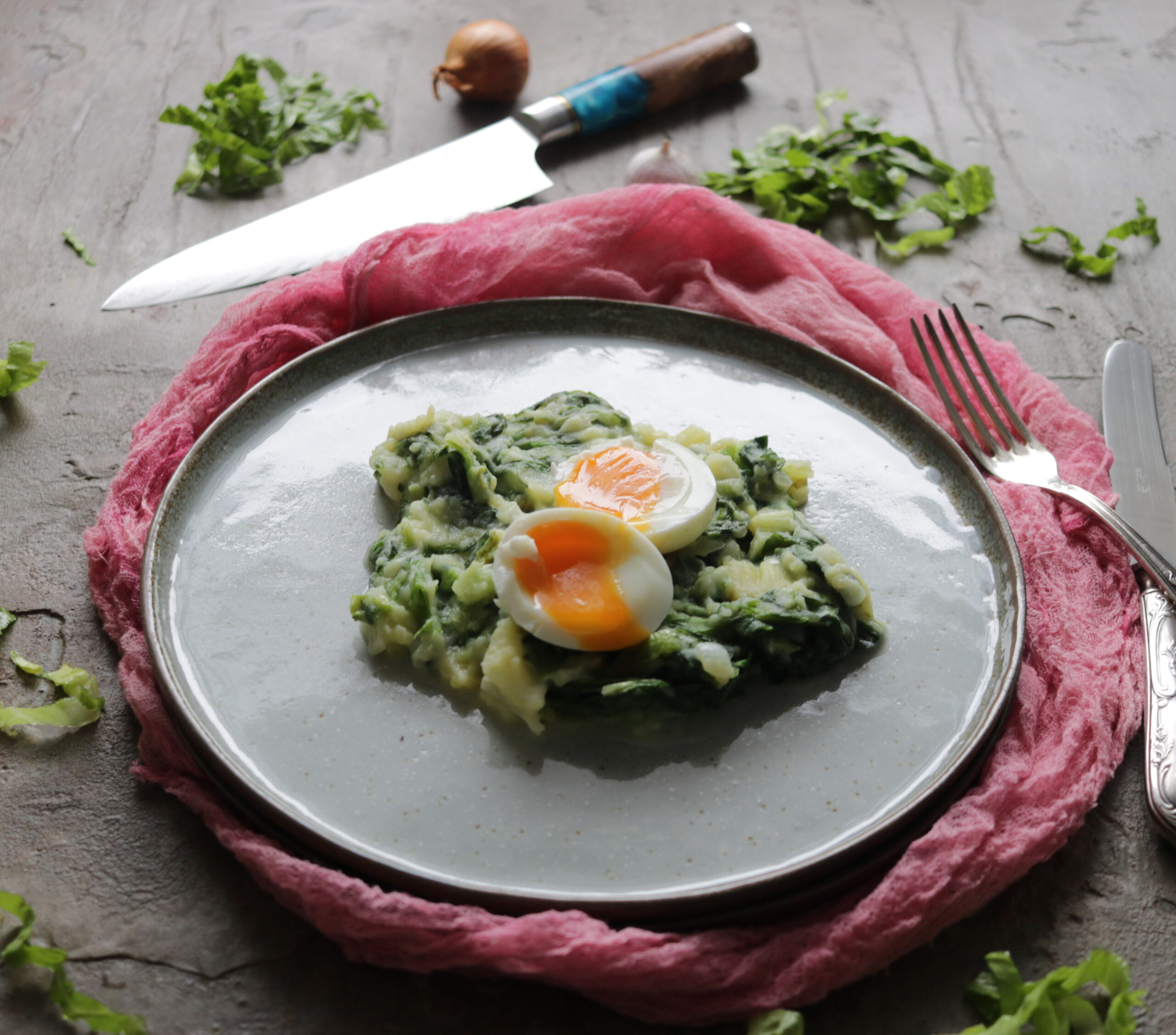 Endivien-Stampf mit wachsweichem Ei – Herzstück